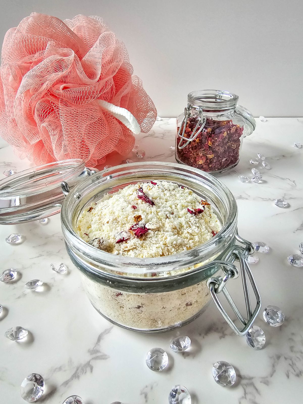 Luxurious DIY Milk Bath With Honey and Rose Petals