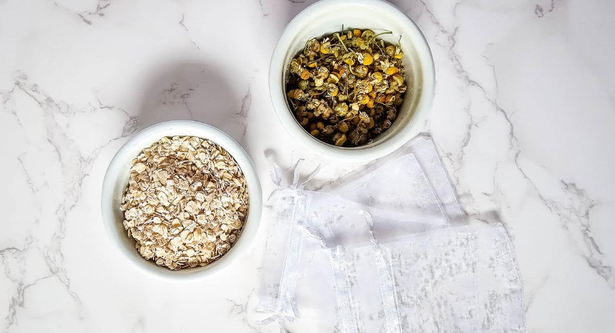 Simple DIY Oatmeal Bath: A Step by Step Guide to Soft Skin