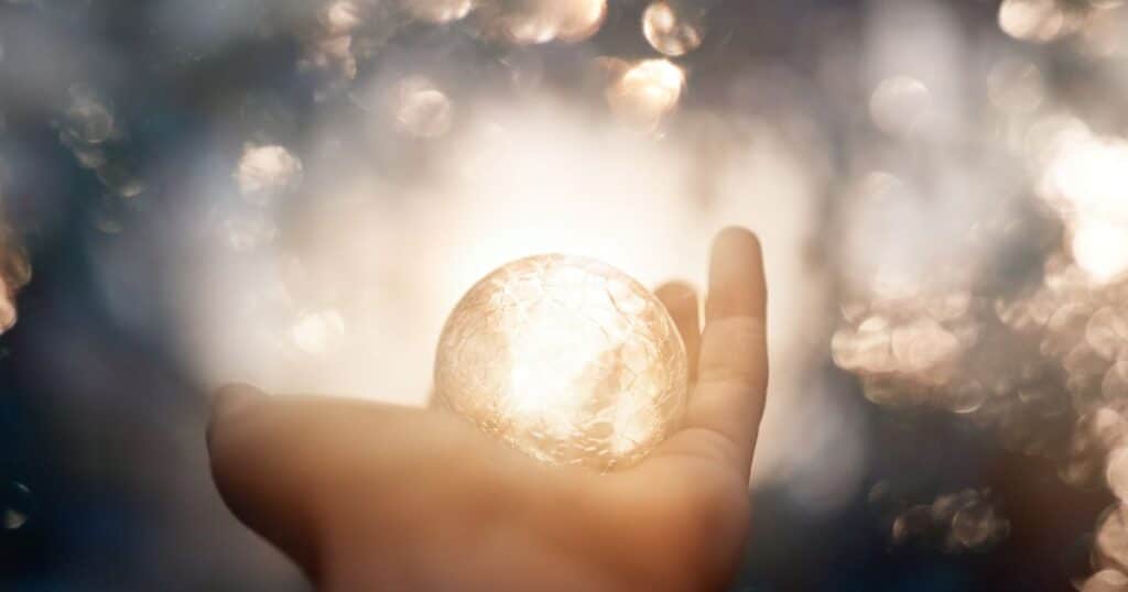 100 Uplifting Quotes That Teach You to 'Be Here Now'